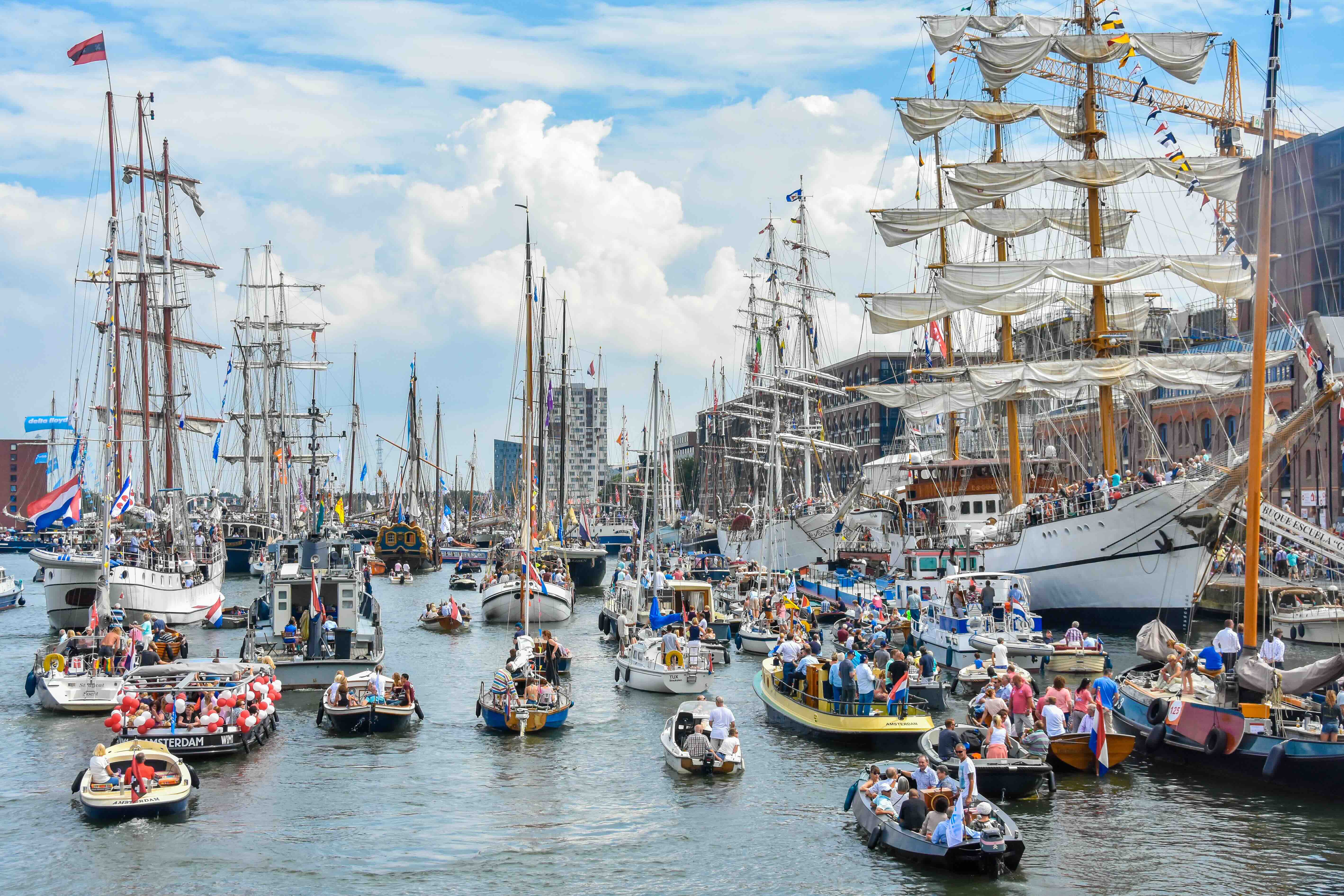 SAIL In City Cruise | Private Boat Rental | stromma.com