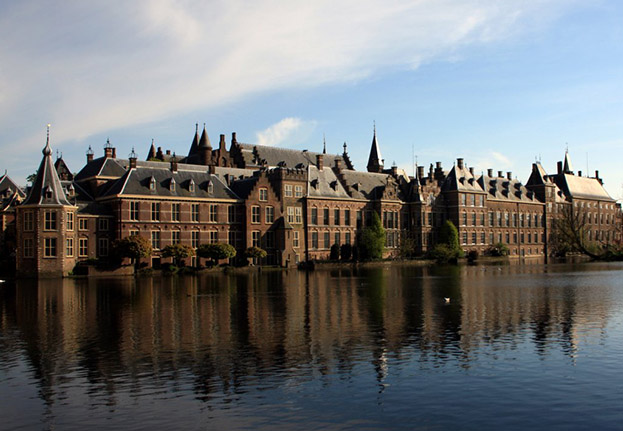 Busfahrt nach Rotterdam, Delft und Den Haag | Stromma.com