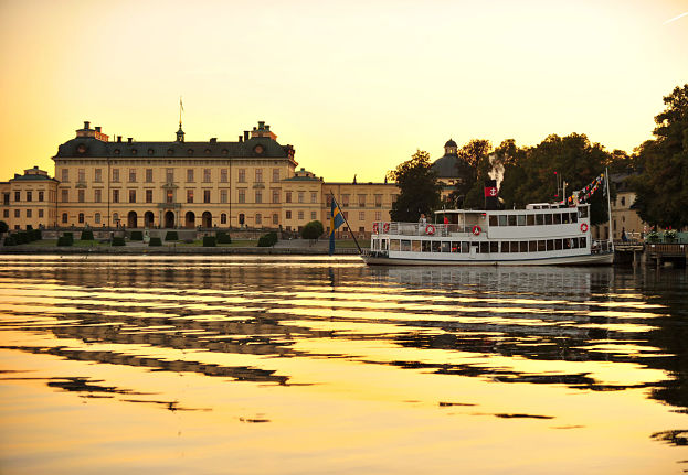 Hyr S/S Drottningholm i Stockholm | Stromma.com