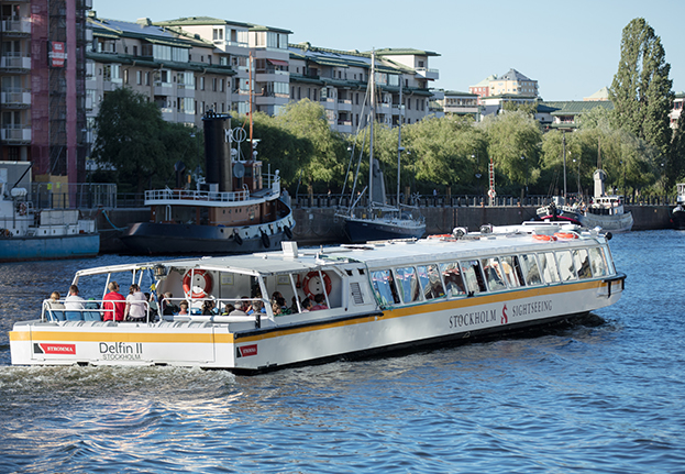 Hyr M/S Delfin II i Stockholm | Stromma.com