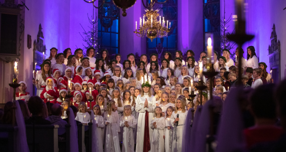 Lucia - lär dig allt om den svenska jultraditionen
